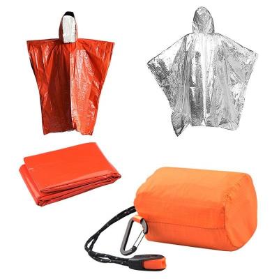 Cina Coperte d'escursione all'aperto dell'indumenti impermeabili degli accessori del film delle mantelle da pioggia eliminabili di alluminio di emergenza in vendita