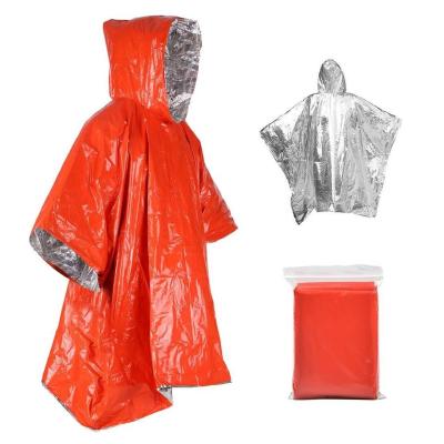 Cina Coperte d'escursione all'aperto dell'indumenti impermeabili degli accessori del film delle mantelle da pioggia eliminabili di alluminio di emergenza in vendita