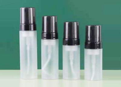 Cina Bianco infrangibile della bottiglia della pompa della schiuma dell'ANIMALE DOMESTICO 30ml 50ml per la pulitrice facciale in vendita