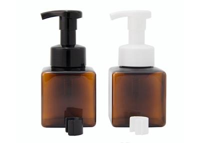 Cina fondo di Amber Foam Pump Bottle Thicken dell'ANIMALE DOMESTICO 150ml con la pompa bianca della mousse in vendita