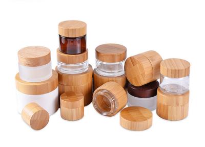 Cina contenitori del balsamo di labbro di 5grams Amber Glass Cosmetic Jar Glass con il coperchio di bambù della vite in vendita
