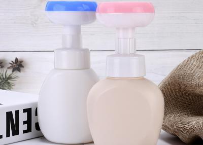 Cina Bottiglia a forma di dell'erogatore del sapone della mano della bottiglia 250ml 300ml della pompa della schiuma del fiore delle mousse in vendita