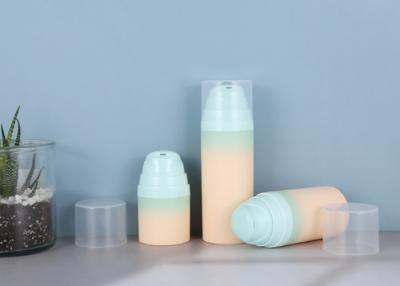 Cina Pendenza glassata rosa vuota a perfetta tenuta della bottiglia senz'aria cosmetica cilindrica 50ml in vendita