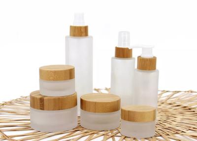 Cina La pompa cosmetica del cappuccio di bambù di JIAZI imbottiglia colore stabilito dei barattoli 20ml -120ml il multi in vendita