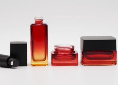 Cina Il cosmetico vuoto dell'anti quadrato di perdita 40ml imbottiglia la bottiglia di toner cosmetica di pendenza in vendita