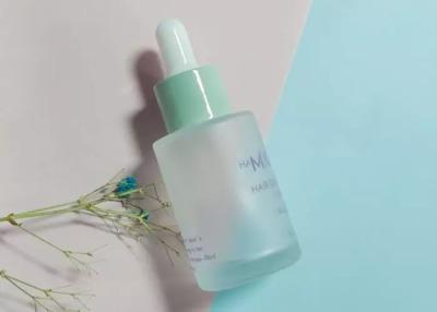 中国 30ml 15mlはガラス点滴器をびん詰めにする表面血清の精油のガラスびんを曇らした 販売のため