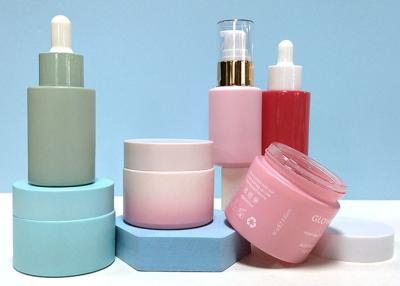 Cina Matte Pink Flat Shoulder 30ml ha glassato le bottiglie di vetro del contagoccia della pompa in vendita
