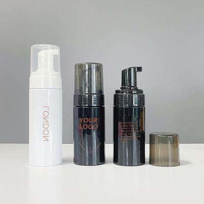 Cina Il ODM frusta la bottiglia dell'erogatore del sapone della schiuma della bottiglia 50ml 60ml della pompa dello sciampo della pulitrice in vendita