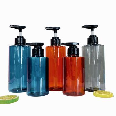Cina bottiglia di vetro d'imballaggio cosmetica personalizzabile della pompa del siero del contenitore 30Ml 30g in vendita