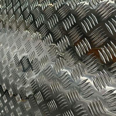 Κίνα Aluminum Checkered Diamond Plate 3003 5052 6061 Embossed Perforated Sheet προς πώληση
