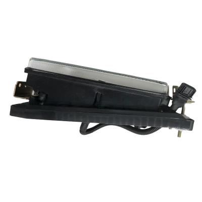 Cina 1328861 1328860 Lampada a nebbia per autocarri DAF serie XF DAF XF95 XF105 Ricambi in vendita