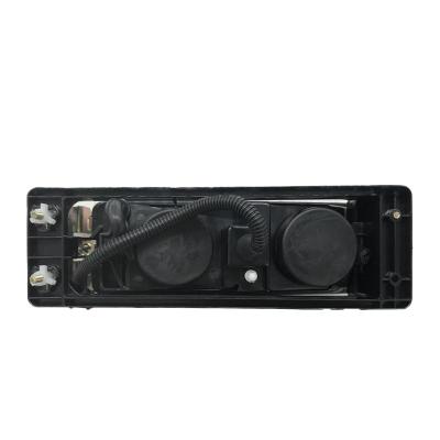 Cina 1328861 1328860 Lampada a nebbia per autocarri DAF serie XF DAF XF95 XF105 Ricambi in vendita