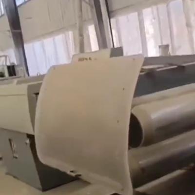 Cina 1.5M Macchina di estrussione di nastro di filato piatto per sacchetti di tessuto in PE PP usata 250 m/min in vendita