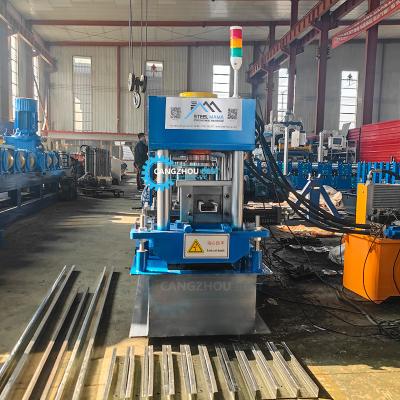 China Steel Profile Channel Roll Forming Machine Manually Change Size C Purlin 80-300mm Web Size for sale