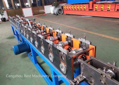 Cina Barra d'acciaio leggera di griglia, del metallo T del soffitto T della conduttura della costruzione 3660mm e rotolo di angolo di parete che formano macchina in vendita