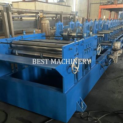 Cina Purlin d'acciaio galvanizzato della CZ che forma Manica Lipped di dimensione automatica del cambiamento della macchina in vendita