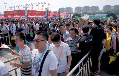 China tire exhibition，shandong tire show for sale