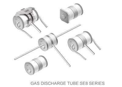 Cina GDT ceramico basso 75-600V 20% 10KA della lampada a scarica dell'elettrodo 8x10mm di serie 3 di capacità SE8 per le alimentazioni elettriche in vendita