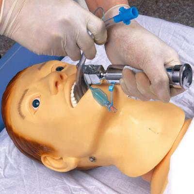 China Medisch onderwijs Simulators Verpleegkunde Training Mannequin voor NG buisvoeding en intubatie Te koop