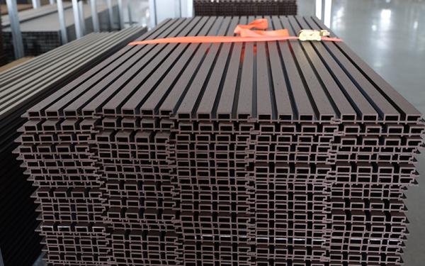 Quality Eco Friendly Wood Textured Outdoor WPC Wall Panel 219*26mm First Gen for sale