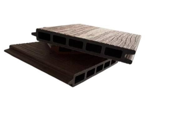 Quality Recyclable Coextrusion WPC Fence Easy Installation Stain Resistant for sale