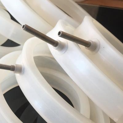 Cina Sigilla di gomma di silicone gonfiabile di dimensioni personalizzate per sigillare le apparecchiature di lavorazione chimica in vendita
