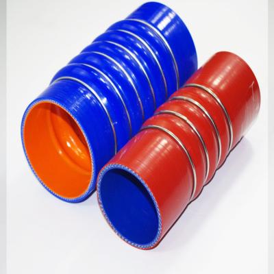 Cina Tubo a piega in silicone per autoveicoli con filo di acciaio retto e rinforzo in poliestere in vendita