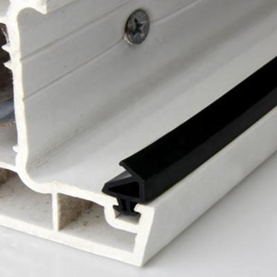 中国 温度耐性のあるPVC UPVC ドアと窓プロファイル 20-100 Shore A 硬さ 販売のため