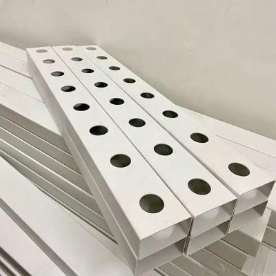 Cina Piattaforma di impianto di coltivazione di piante idroponiche con fori di sacchetto per il sistema di aeroponica verticale in vendita