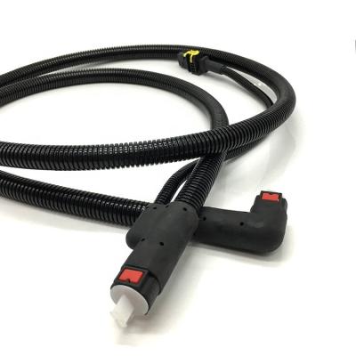 China Elektrisch beheizter SCR-Schlauch DEF-Heizschlauch für Automobilanwendungen zu verkaufen