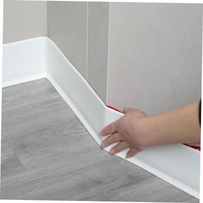 Cina 2' a 6' di altezza Fabbricato Flessibile Vinyl Wall Cove Base Adesivo Rubber Baseboard in vendita