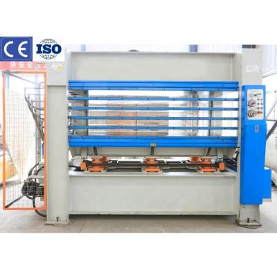 China wood hot press machine for wood panels and doors for sale