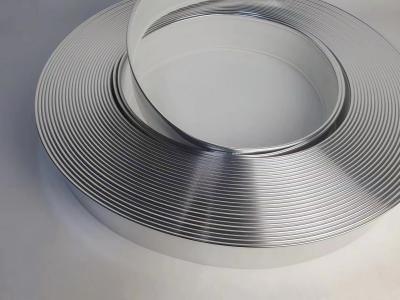 Cina Fenditura a mano Cappuccio di taglio in alluminio Materiali argento Leggio di alluminio bobina di canale Lettera Cappuccio di taglio in vendita