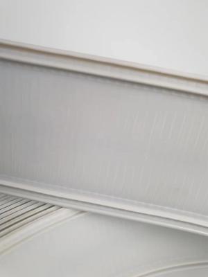 Cina Cappuccio a forma di lettera di colore bianco con durezza in alluminio 70 mm 76 mm 93 mm in vendita