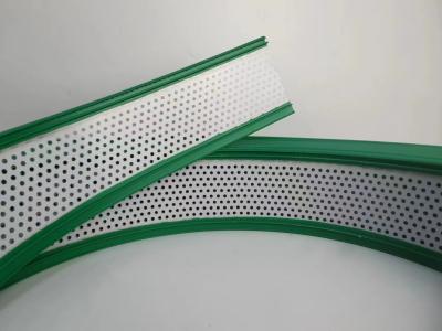 Cina Colore verde con buchi in alluminio con tappo di taglio a mano piegato 50M rotolo con bobina in alluminio in vendita