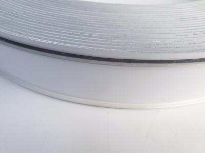 Cina 30 metri di alluminio PVC luce LED Lettera canale per materiale di fabbricazione segno senza taglio in vendita