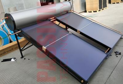 Cina sostegno solare di titanio blu dell'acciaio inossidabile del sistema del riscaldamento domestico di 300L Thermosyphon in vendita