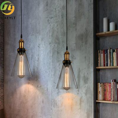 Cina Decorazione dell'interno moderna della base LED Amber Glass Pendant Light Fashionable della lampadina E26 in vendita