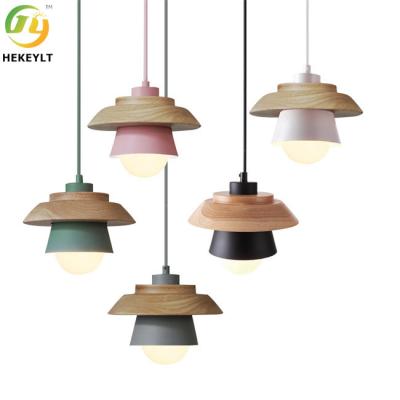 China Bunte nordische moderne hängende E26 Macaron Reihe des Holz-LED zu verkaufen