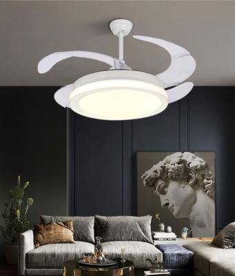 Cina Candeliere principale a 42 pollici per la luce telecomandata del ventilatore da soffitto della camera da letto in vendita