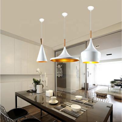 Китай Декоративное нордического современного привесного светлого ресторана древесины металла СИД творческое продается