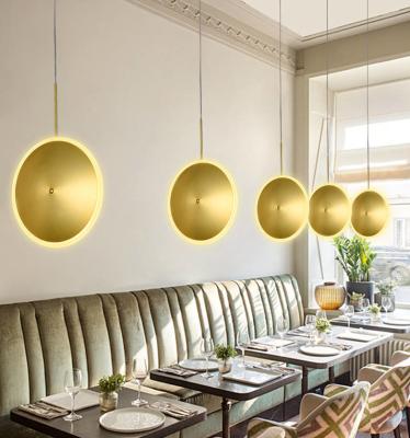 Китай Люстры утюга металла золота D20CM современные привесные светлые декоративные продается