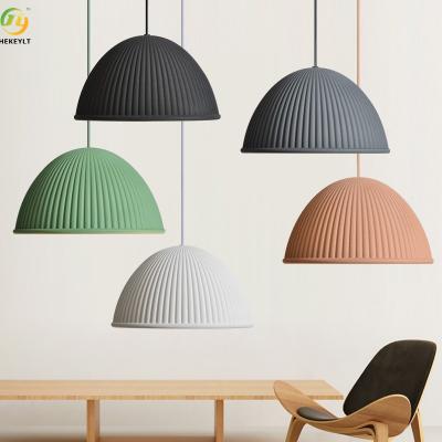 China Moderne Minimalistische Macaron-Kroonluchter voor de Eetkamerslaapkamer van de Koffiebar for sale