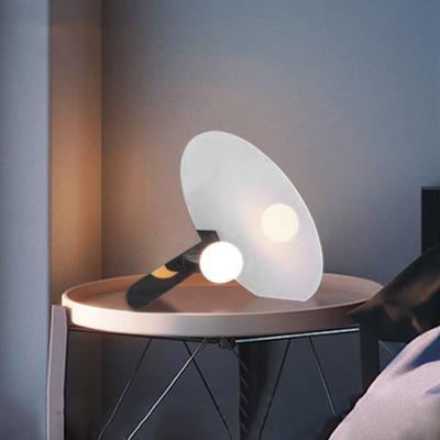 China Acrylic Round Table Light Bedroom Living Room Decorative Light Nordic Simple Modern Table Lamp for sale