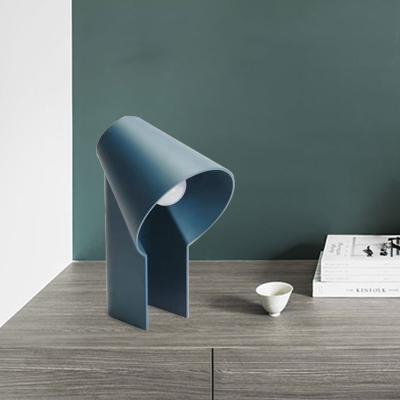China Modern Theme Style Table Lamp Blue White Iron Art Nordic Creative Bedroom Decoration With E27 Bulb Base for sale