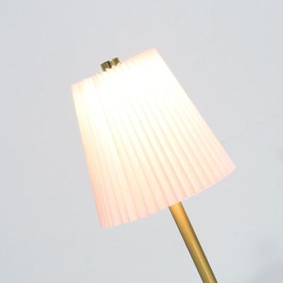 China JYLIGHTING Rechargeable Bedside Desk Led Table Lamp Make Up Table With Led Lightpool Bedside Table Lamp for sale