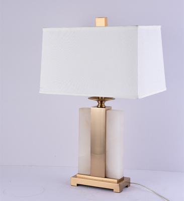 Cina Lampade da comodino semplici della camera da letto del metallo dell'hotel 35*65cm del LED E27 240V in vendita