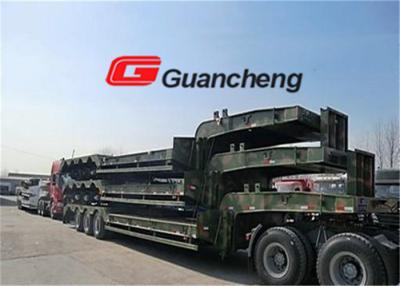 China Heavy equipment Low Bed Semi Trailer with hydraulic System 70T Loading Capacity for sale