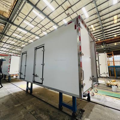 Китай 16ft JMC/JAC LC Модель холодильного грузовика Коробка корпуса с FRP Алюминиевым каналом на полу ISUZU Части запчастей шасси грузовика продается