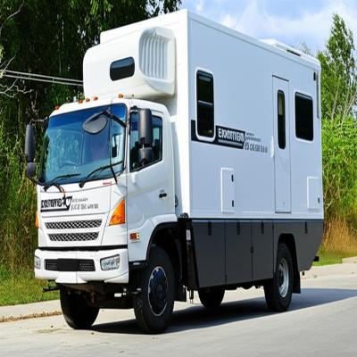 中国 オフロード探検用遠征ボックス型トラックマウントキャンパー 水容量20〜40ガロン 販売のため